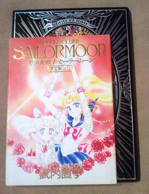 Blanc En Noir – Takeshi Obata Illustrations – Mangowe Gadżety Blueberry